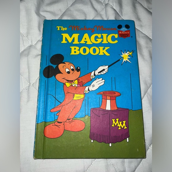 Disney | Other | Vintage 974 The Mickey Mouse Magic Book Hardcover Book ...